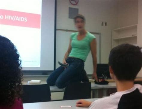 Absulute Fetish GR News and Events Μάθημα πρωκτικού sex με strapon σε μαθητές του δημοτικού