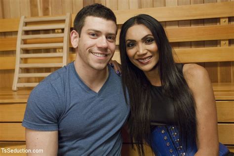 Yasmin Cums To Collect