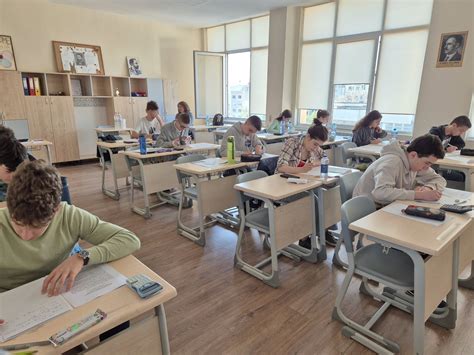 Родителите настояват да се запази правото на 15 дни отсъствия за учениците