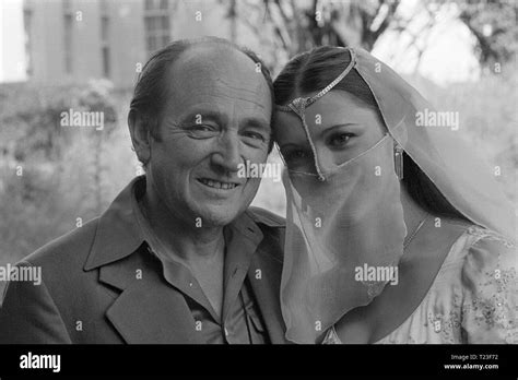 Emma Samms Arabian Adventure Hi Res Stock Photography And Images Alamy