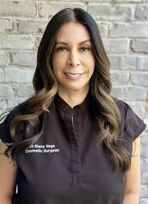 Dr Elena Vega Airsculpt Charlotte Surgeon
