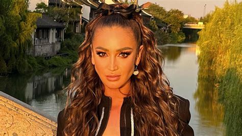 Ольга Бузова рассказала о странном подарке от бывшего мужа «Намек поняла