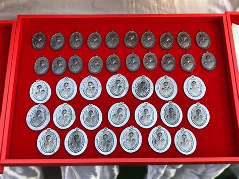 ้เหรียญหลวงพ่อกวยนำฤกษ์ไม่ตัดปีก รุ่น จตุรพิธพรชัย เสาร์ ๕ พิธีบวงสรวงจัดสร้างโดย หลวงพ่อเล็ก