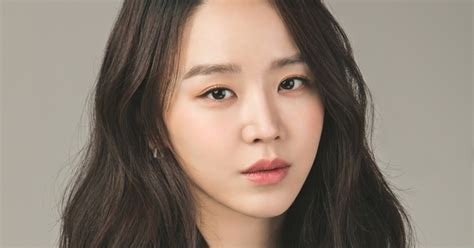 신혜선 결백서 영화 첫 주연 개봉연기에 확진자 수 매일 검색