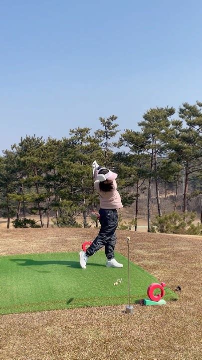 드라이버 스윙 필드레슨중 골프 골프장 골프스윙 쇼츠 Shorts Youtube