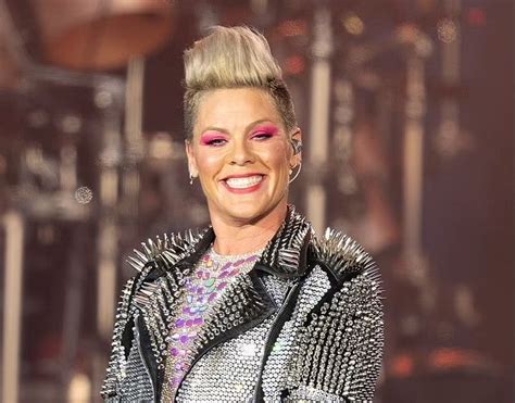 Pink Wears A Flashy Bodysuit While Gwen Stefani Flaunts Her Updated