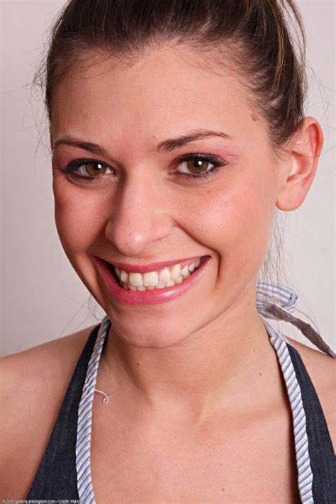 Victoria Lawson Pics Wallpicsnet Wallpapers Photos Pictures