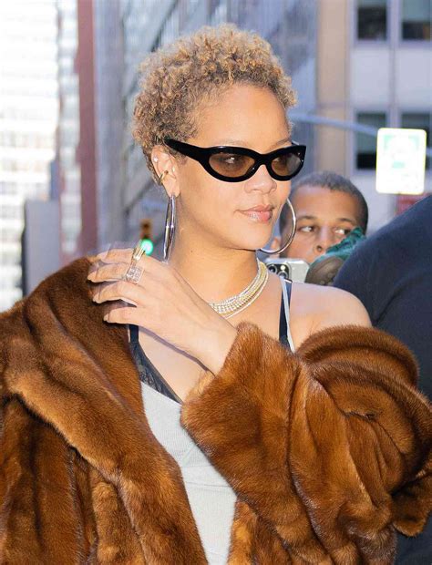 Rihanna Gives Rare Look At Her Natural Curls Ahead Of Fenty Hair Launch