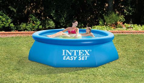 How To Easily Deflate Your Swimming Pool