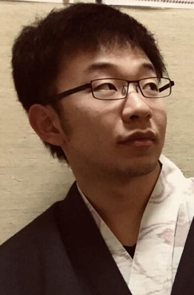 Pythonで理解する統計解析の基礎 Python×math Series 谷合 廣紀 辻 真吾 本 通販 Amazon