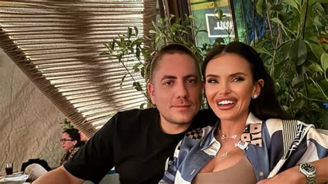 Мара Отварачката се готви за бебе Новини бг