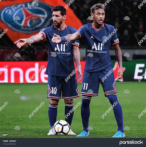 لیونل مسی و نیمار پشت ضربه ایستگاهی در تیم پاری سن ژرمن 1664067