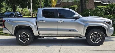 28565r18 Bfg Ko2 Tires On Stock Suspension 2024 Tacoma Trd Sport