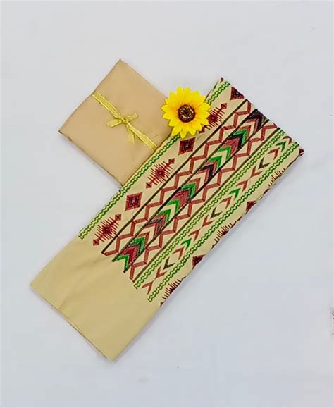 ယွန်းချစ်မေ ပိုးထည်၊ချည်ထည်၊ပွဲထိုင်ဇာ၊အထည်လိပ် အမျိုးမျိုး Added A New ယွန်းချစ်မေ ပိုးထည