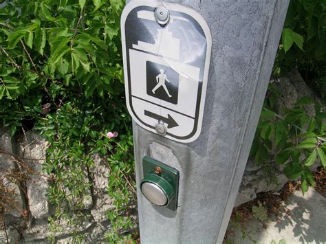 Many Crosswalk Signal Buttons Dont Do Anything Anymore