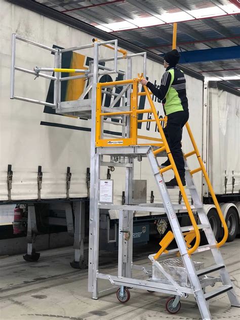 Cantilever Platforms Star Aluminium Scaffolds