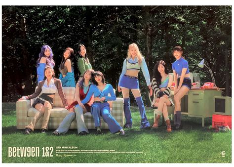 Plakat Twice Between 1and2 Yumiko