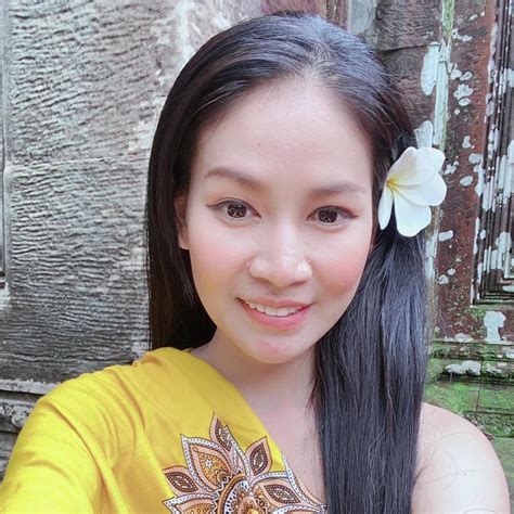 ហាងចម្រៀង Phnom Penh