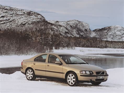 Volvo S60 Awd 2002 Pictures Information And Specs