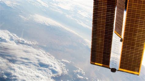 China To Launch One Kilometre Wide Solar Farm Into Space