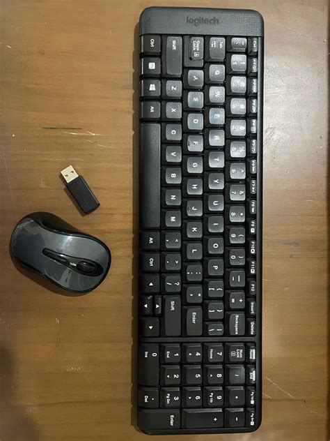 Logitech Wireless Bluetooth Keyboard With Free Mouse Computers And Tech Parts And Accessories