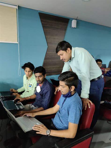 Advanced Webapp Full Stack Development Rvitm