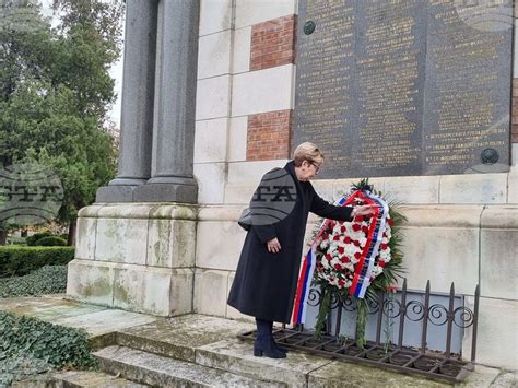 Посланикът на Русия Елеонора Митрофанова е на посещение в Плевен в