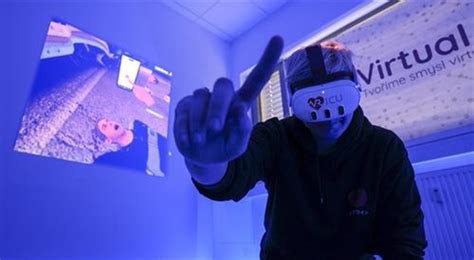 Alex Bryson Obchodní Rejstřík Peníze Cz