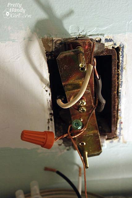 Changing Out A Light Fixture Bye Bye Hollywood Strip Light Pretty