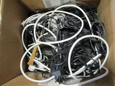 Box Of Assorted Computer Cables Sierra Auction Management Inc