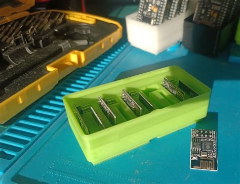 Gridfinity Bin 2x1x3 Esp8266 Esp 01 来自 Gargamade Makerworld