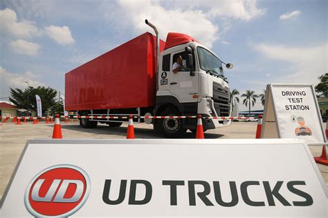 Motoring Malaysia Trucks Muhammad Khairul Bin Abd Halim Of Setia Maju