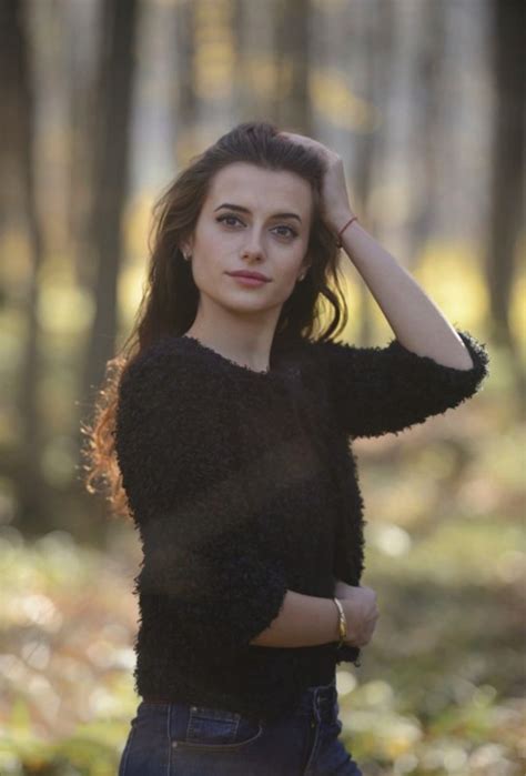 Polya Vasileva Smart Cast