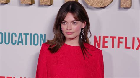 Why Emma Mackey Chose Books Over Instagram