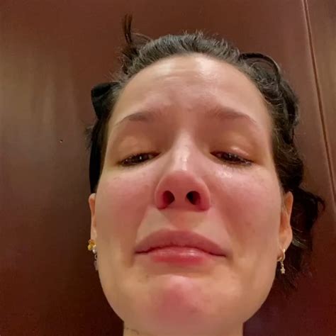 Halsey Opens Up Her Secret Illness On Insta Rentertainmenhaven