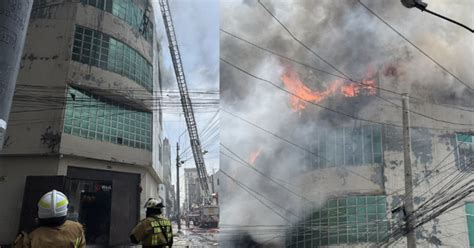 Videos E Imágenes Del Dantesco Incendio En El Cercado De Lima Edificio Era Depósito De Juguetes