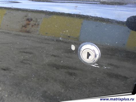 Применение силикона для смазки замков, вытеснение воды после мойки ...