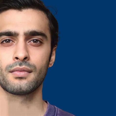 Navid Mohammadzadeh ‎حسینمحمدی بچه تئاتر،فرزند ایران زنزندگی