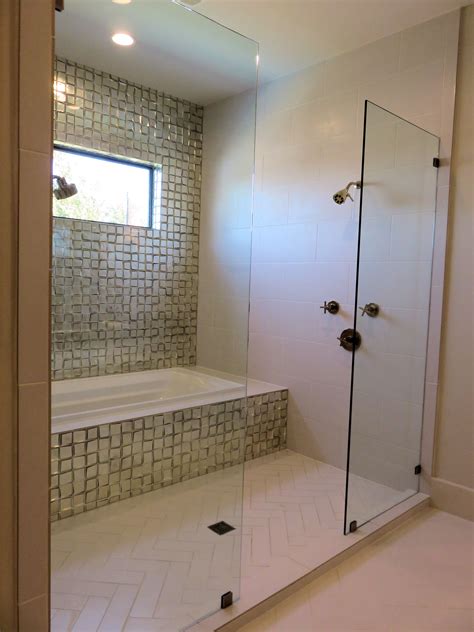 Designing A Tub Shower Combo With Glass Doors Glass Door Ideas