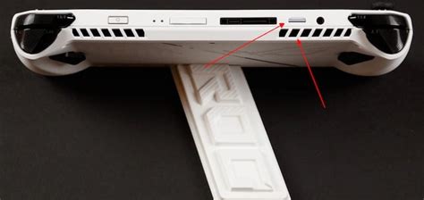 Asus Admits Rog Allys Sd Card Reader Can Buckle Under Thermal Stress