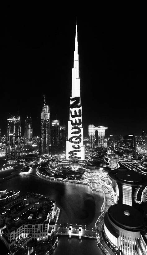 Mcqueen Graffiti A New House Graphic Seen All Over The World Discover The Collection