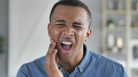Severe Toothache Symptoms Causes And Treatment