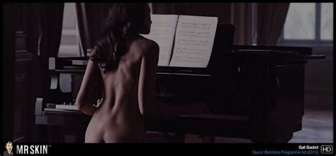 That Time Gal Gadot Showed Off Her Fantastic Ass