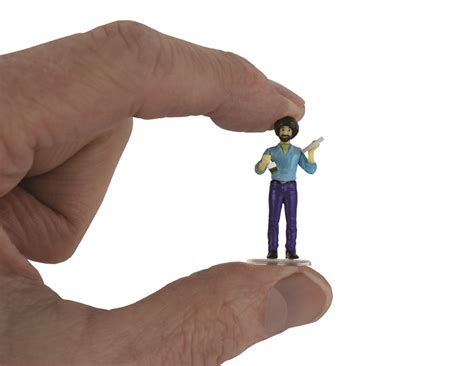 World S Smallest Micro Figure Images Super Impulse