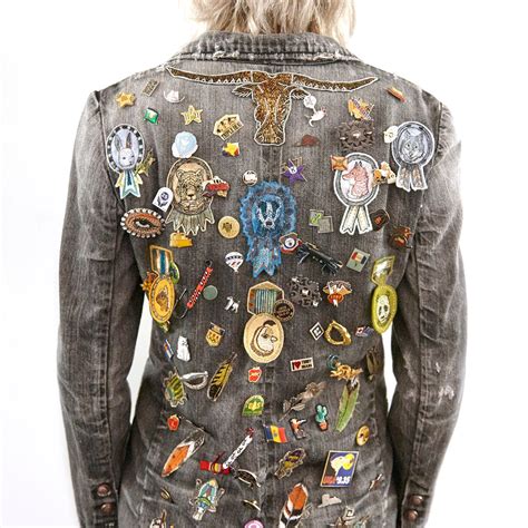 Entdecken mehr als 87 jeans jacket pins super heiß jtcvietnam edu vn