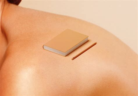 The ‘bristle Reaction Is A Common Intimacy Killer In Relationships The New York Times