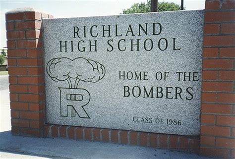 Richland Bombers The Daily Evergreen
