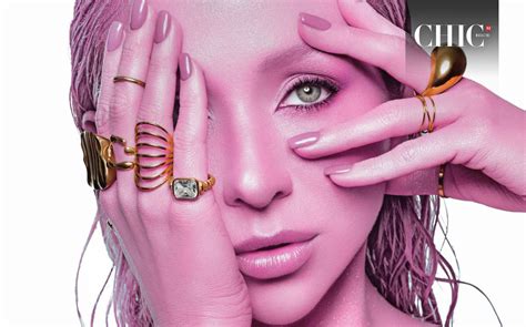 Sofía Salinas En Pink Estilo Audaz Y Autenticidad Fashion Influencer