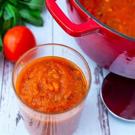 Easy Homemade Marinara Sauce With Fresh Tomatoes Veena Azmanov