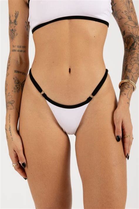 Comprar Calcinha Marquinha Branco E Preto A Partir De R 43 15 Flora